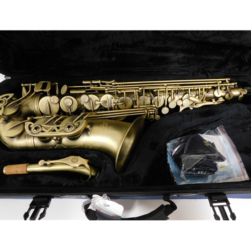 Breber Music - BC840140 Buffet Alto Sax model 400 Matte finish.